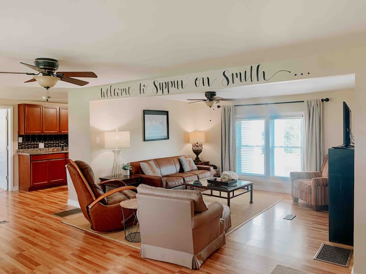 Private Lakefront Home Near I-65 - Cullman, AL