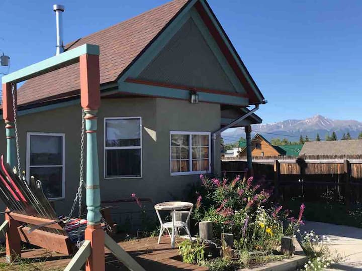 Remodeled Victorian With Great View - Leadville, CO