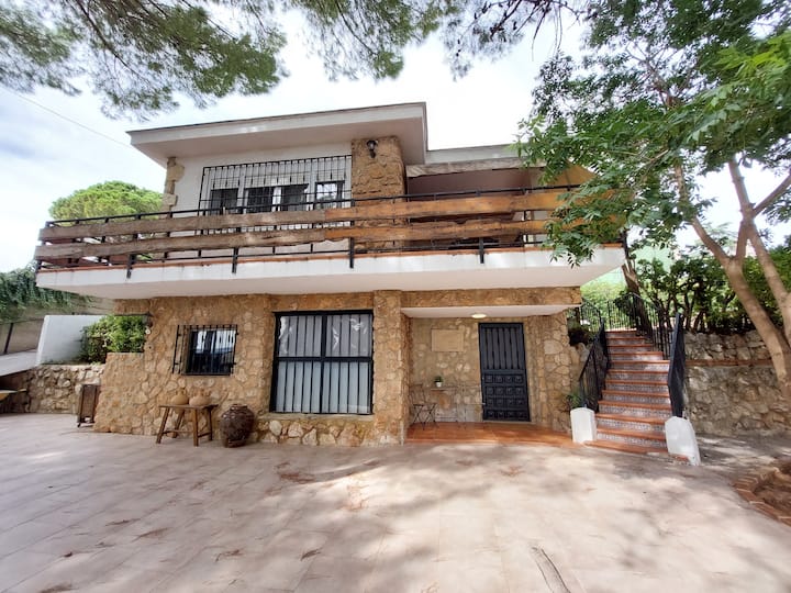 Chalet Con Piscina Y Barbacoa, Valencia - Cheste