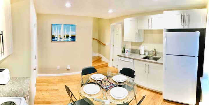 Private Fully-furnished Basement Apt Near Berkeley - Berkeley - Denver
