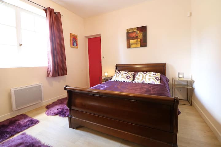 Chambre Très Confortable Dans Magnifique Villa - Vierzon