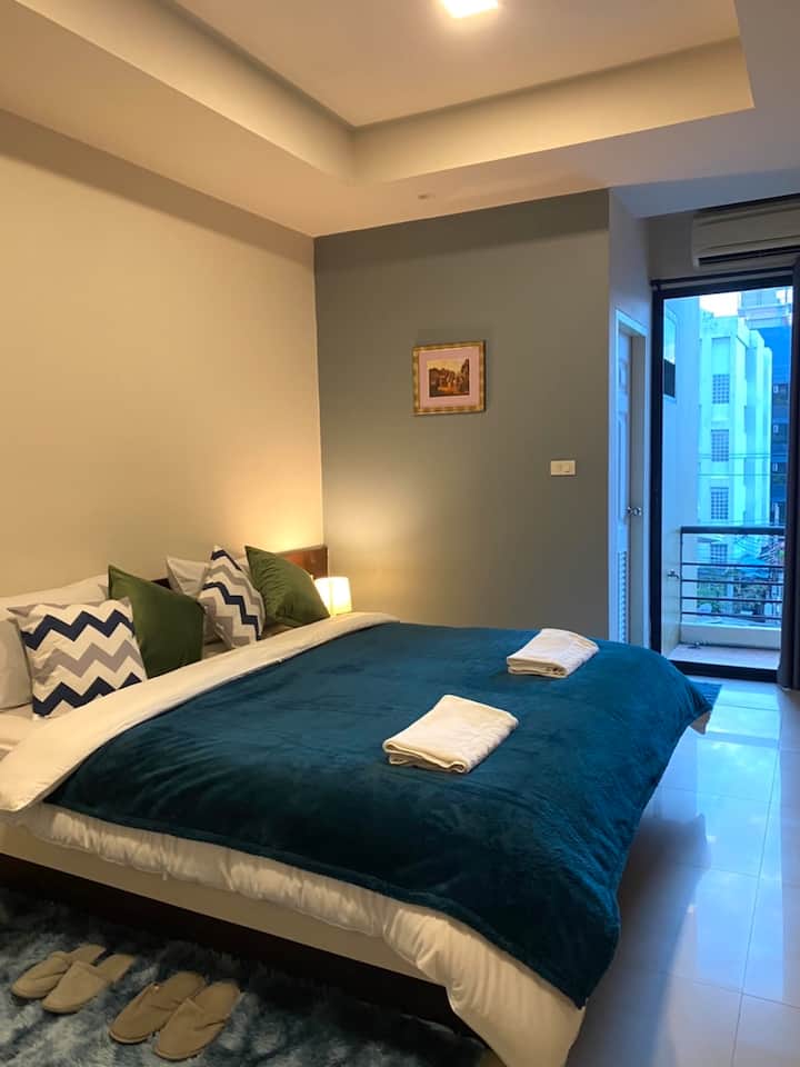 R204 @ Oriental Ratchada - Bang Kapi