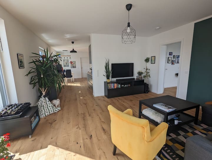 Sunny Penthouse | 120m2 | Terrace | Quiet | Family - Leipzig