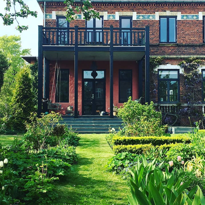 Large House With Garden In Central Copenhagen - Kopenhagen
