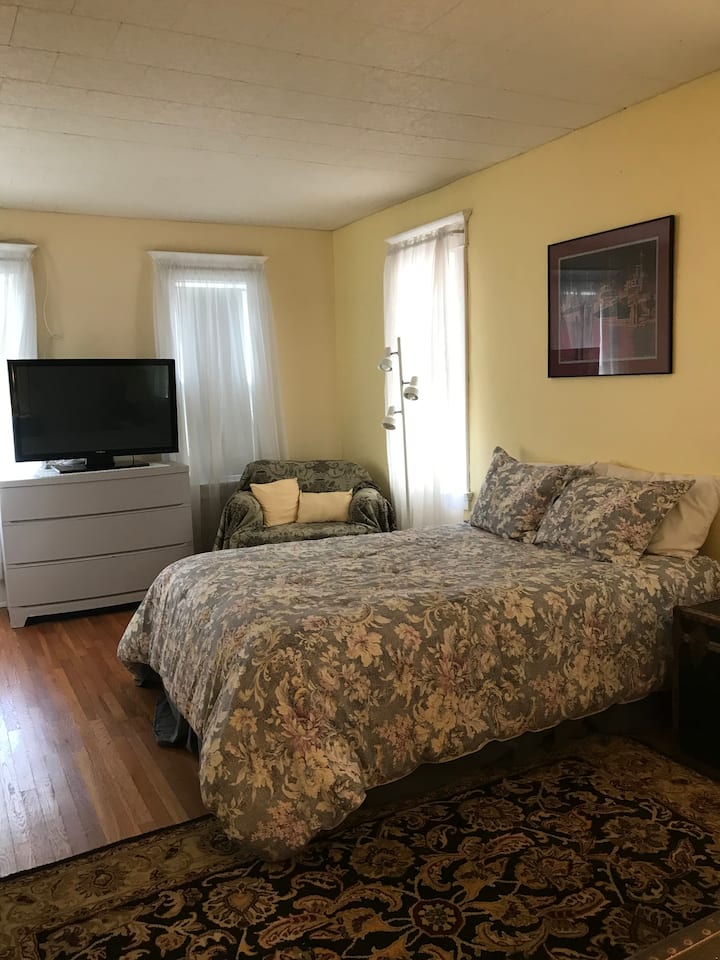 Tennyson’s Retreat - Buffalo, NY