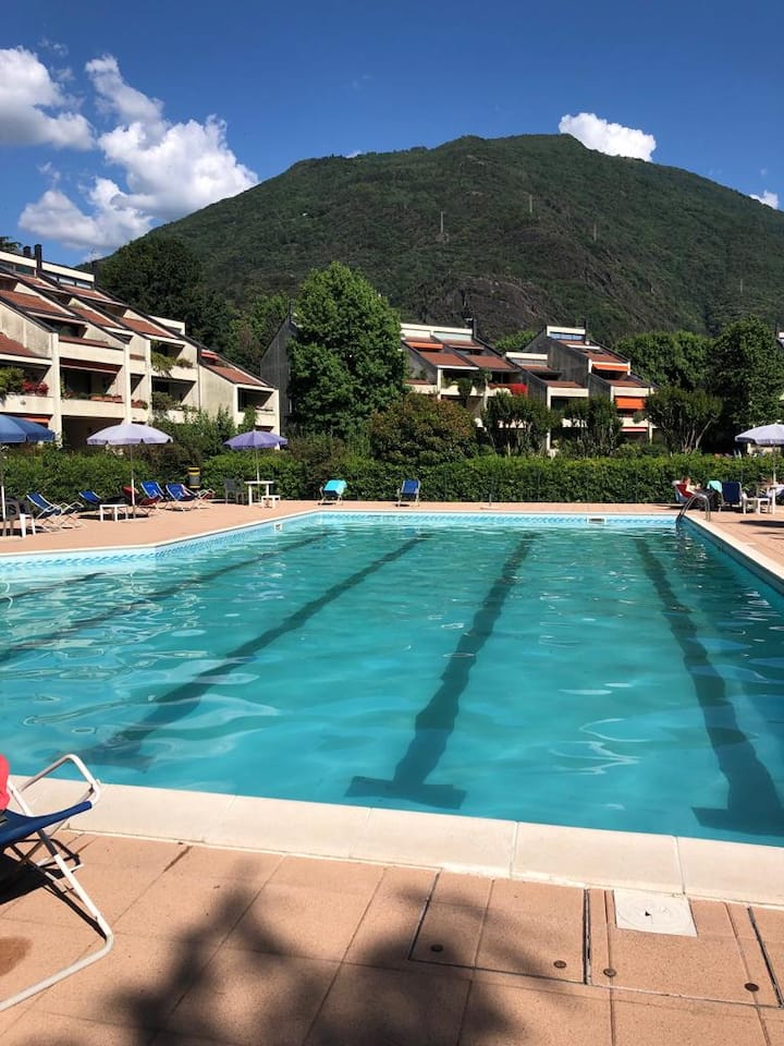 Apartment With Swimming Pool On The Lake - Colico