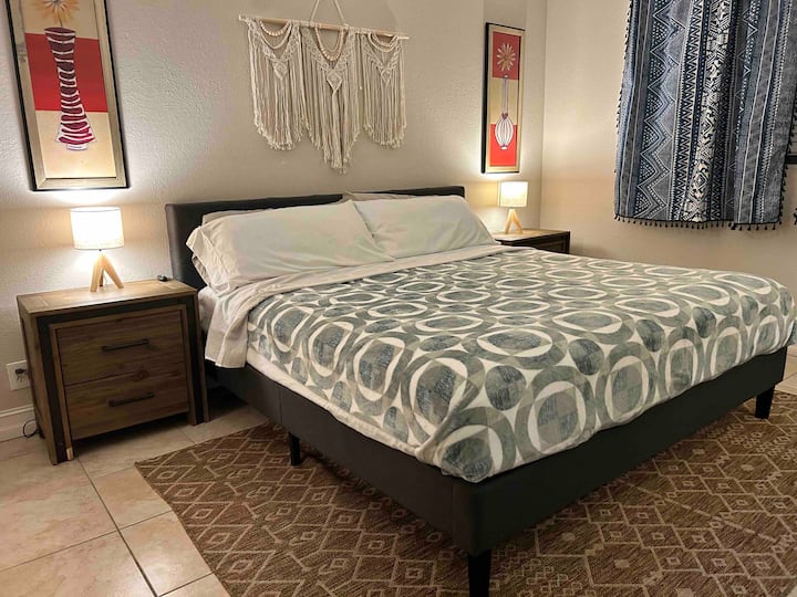 Cozy Condo 1 Bedroom Wifi Parking Pool By Beach - Aventura, FL