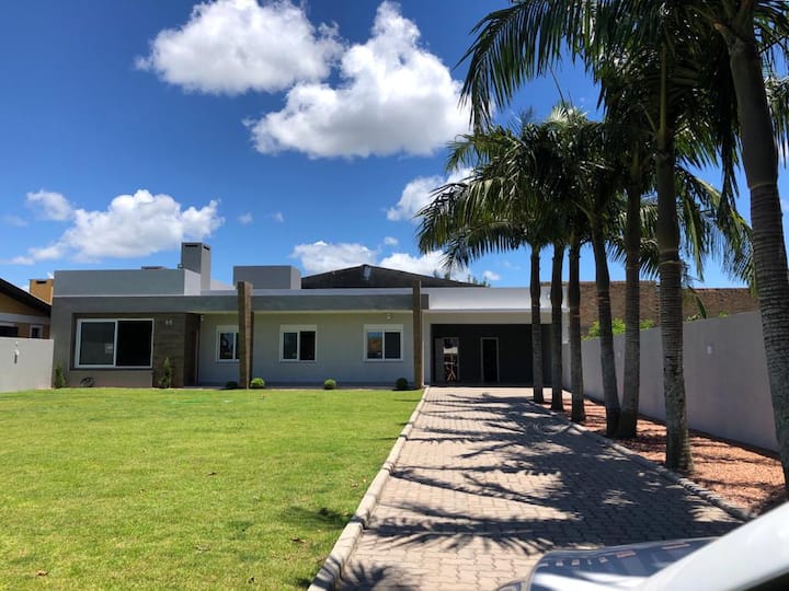 Casa Em Atlântida- Venha Para A Melhor Praia Do Rs - Xangri-Lá