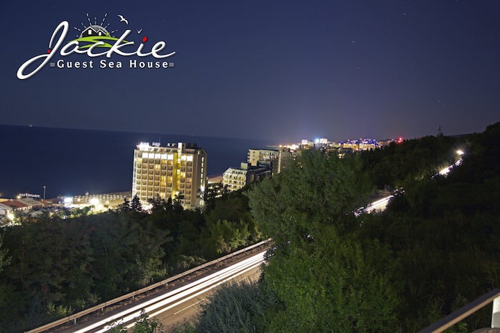 Families And Friends 3 Bedrooms Vip Floor - Varna