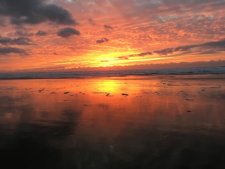 Spacious Dog-friendly Condo Minutes From The Beach - Manzanita Beach