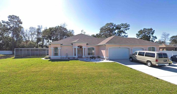 New Mini Mansion Suite! (Spring Hill/weeki Wachee) - Spring Hill, FL