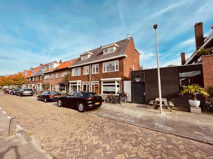Spacious Family Home, Central, Bikes & 50m2 Garden - Utrecht