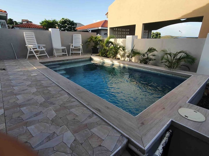 Sfeervolle Vrijstaande Woning Met Privézwembad - Curaçao