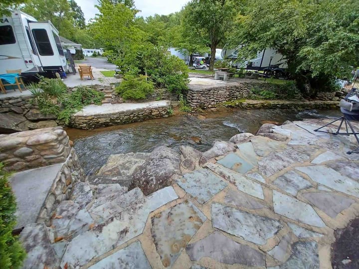 207-outdoor Resorts - Creekside
Pets Stay Free! - Tennessee