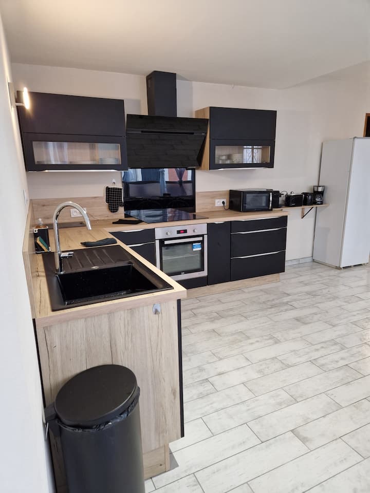 Proche Sanctuaire, Chambre 6 :Douche Et Wc Privés - Lourdes