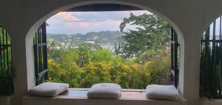 Spacious Villa - Port Vila Harbour 3-bed With Pool - Port Vila