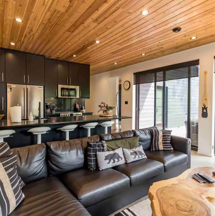 Modern Cottage In Onanole - Bears Den Unit #6 - Manitoba