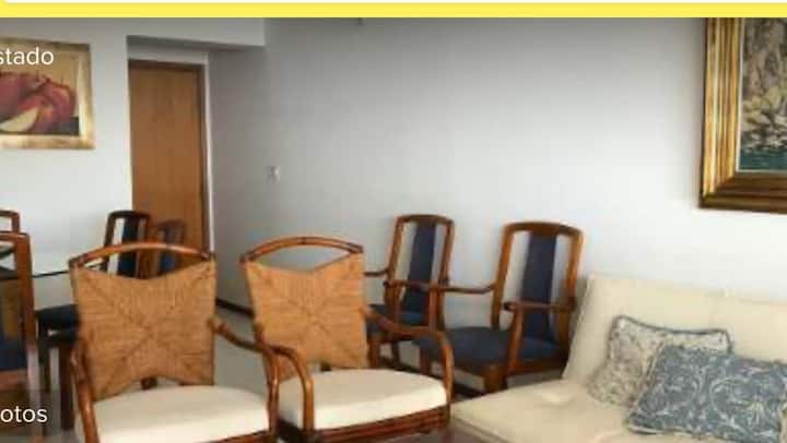 Cómodo Departamento A 150 Metros De La Playa Brava - Montevideo