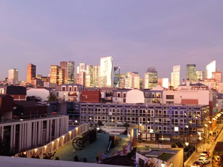Dernier éTage Terrasse, Vue Tour Eiffel Et Défense - Puteaux
