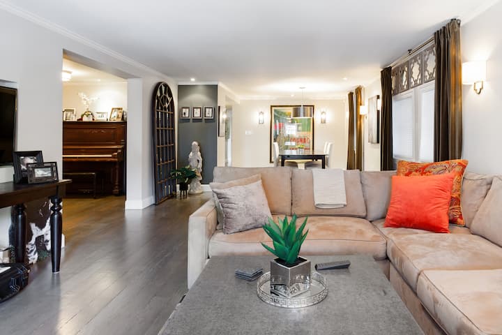 Elegant Victorian  Flat Near Hayes Valley - San Francisco, CA