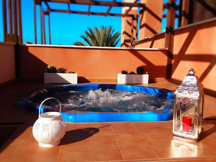 Atico Albacora Con Jacuzzi Y Wifi Vistas Piscina - Garrucha