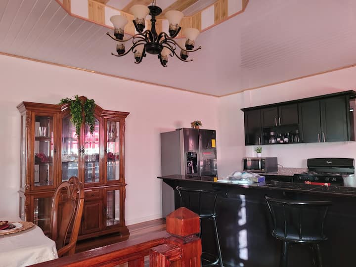 Family Friendly- Free Airport Shuttle For 10+ Days - Guyana