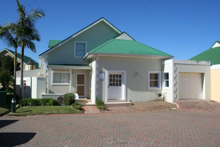 Plettenberg Bay, 4250 River Club+river View+wi-fi - Plettenberg Bay