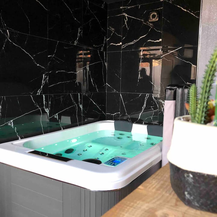 Charmant Studio Avec Jacuzzi - Nord