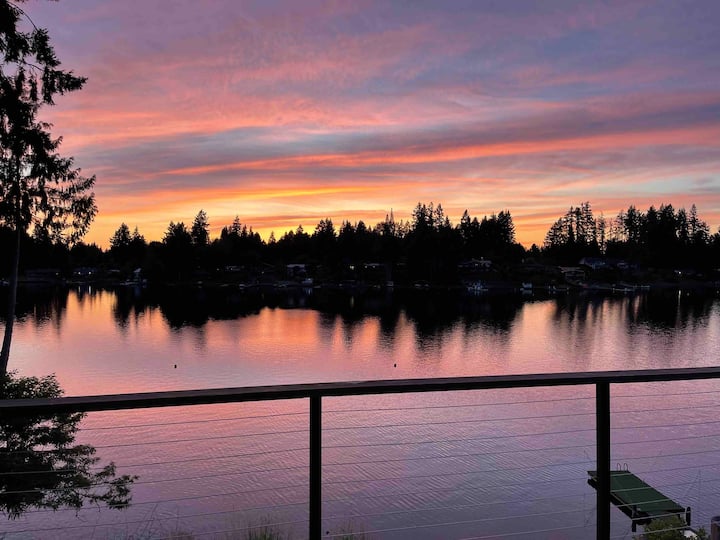 Hick's Lake Studio W/lake Access - State of Washington