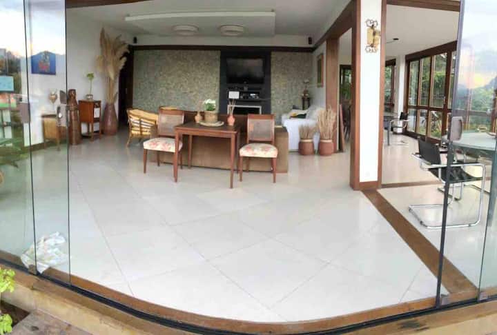 Casa Com Vista Deslumbrante, Natureza E Conforto! - Nova Friburgo