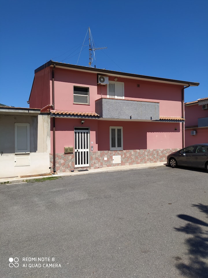 Appartamento Trilocale Con Parcheggio Privato - Falcone