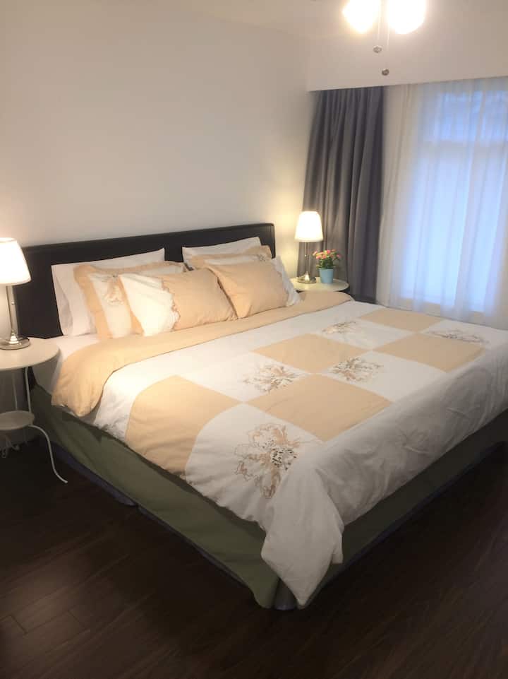 Private Room + Attached Bathroom + Dedicated Entry - 밴쿠버