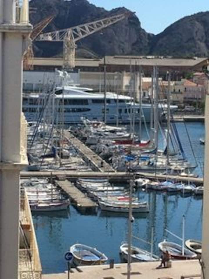 Une Belle Escale Au Port De La Ciotat - La Ciotat