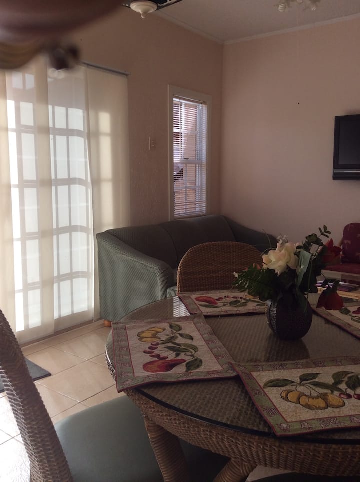 Celestine’s Cottage - Aruba