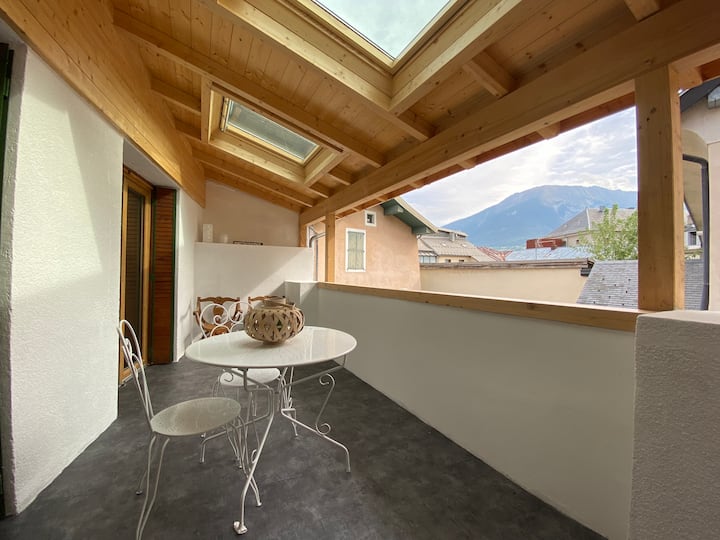 Maison De Ville T3 Avec Grande Terrasse - Embrun