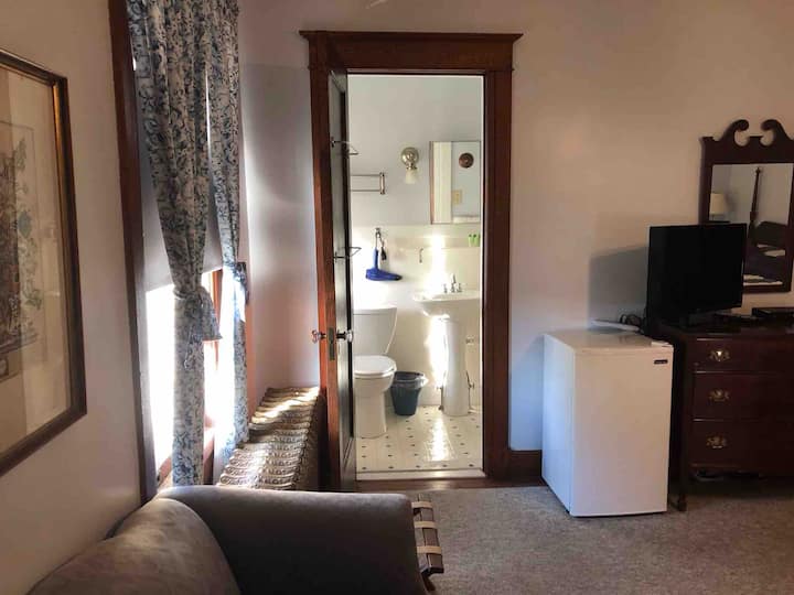 The Western Suite - Albany, NY