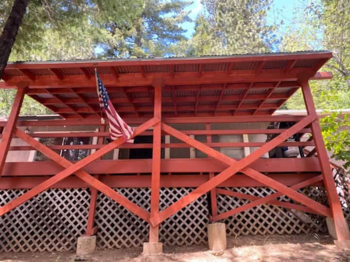 "Beautiful Home In Long Barn Near Pinecrest" - Pinecrest, CA