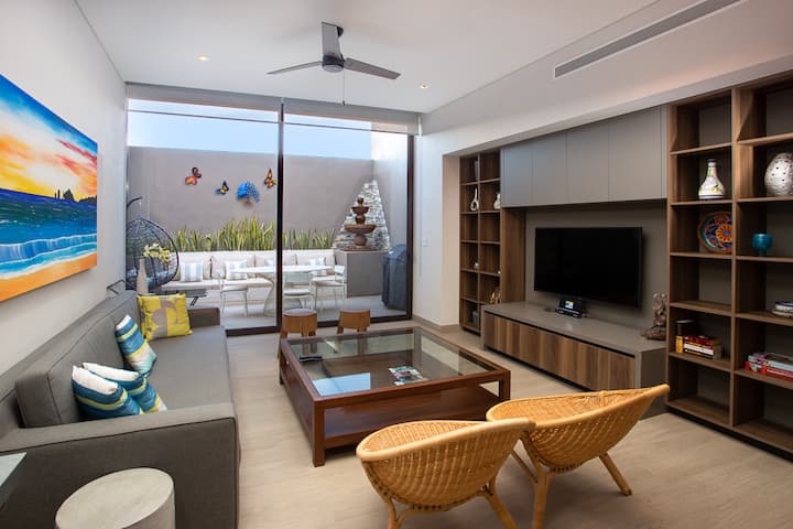 Impressive Condo With Jacuzzi Near Medano Beach! - Cabo San Lucas