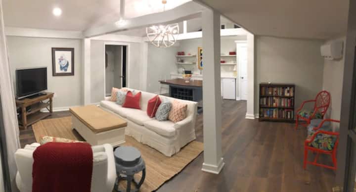 Charming 2br Guest House In Five Points - Athens, GA