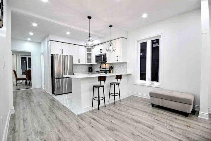 Cozy Home By Downtown And Stadium | X-box - Hamilton