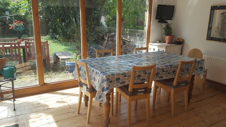 Large 3 Bedroom House, 10 Min To Central London - Bromley