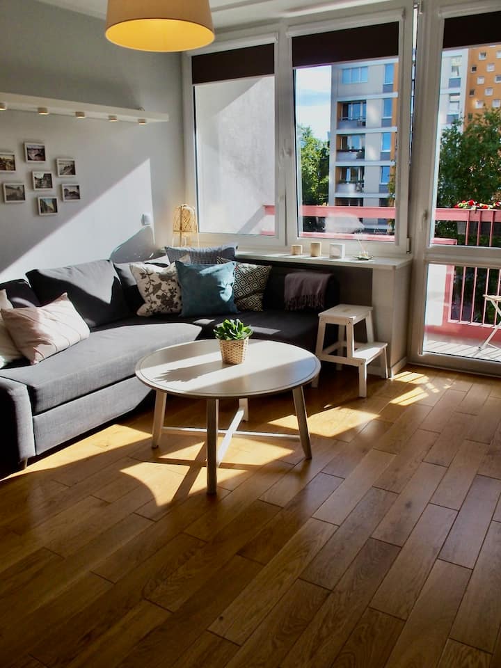 Cozy Apartment In The Heart Of Warsaw - Varsovia