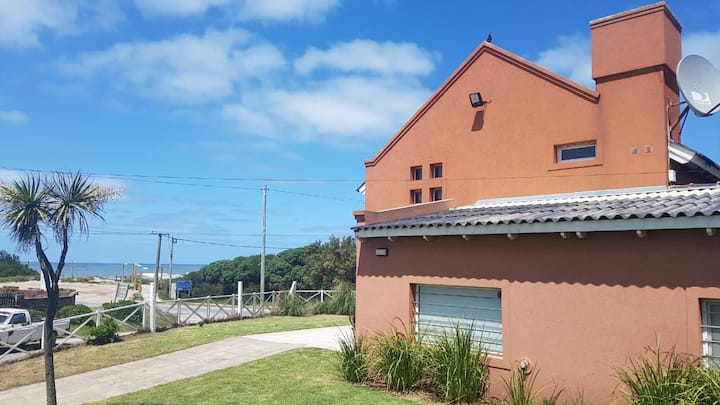 Hermosa Casa Frente Al Mar. Disp A Partir Del 8/2 - Necochea