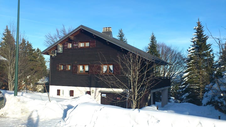 Chalet 7 Places, Altitude 1500 Situé Au Revard. - Lac du Bourget