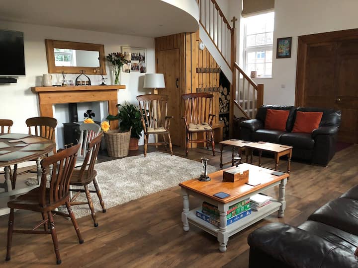 Chapel House - A Country Retreat. - Worcester