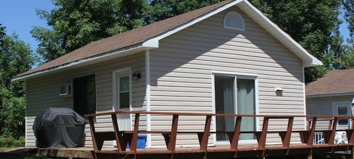 Lakefront Cottage - Lake Nipissing