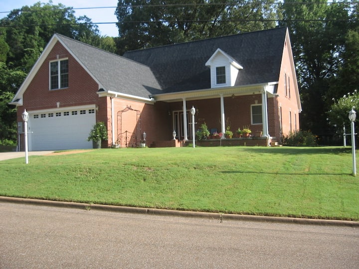 Elegant, Family Friendly Home - Oxford, MS