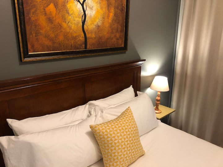 3-bed Bryanston Garden Apartment With Power Backup - Sandton