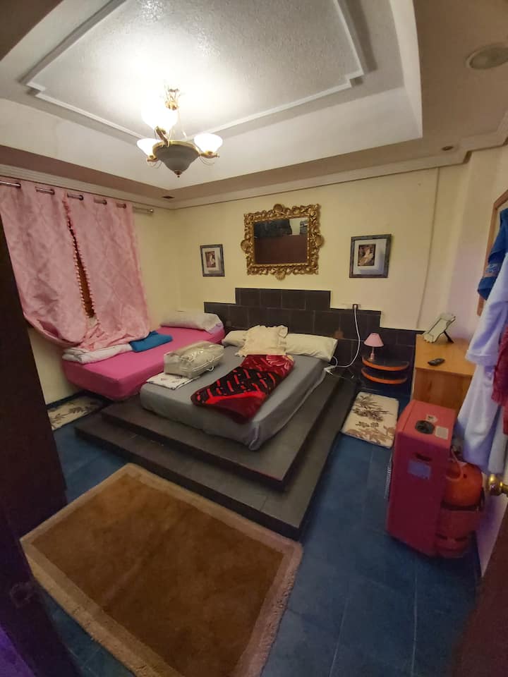 Frente A Ayuntamiento - Santa Fe, España