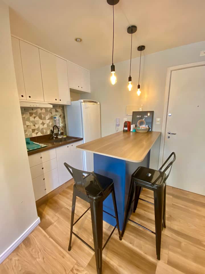 Lindo Studio Perto Metro E Paulista - São Paulo